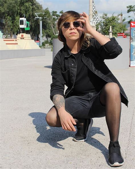 Men In Pantyhose In Public