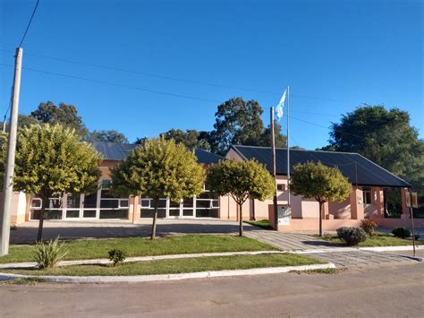 COLEGIO HEROES DE MALVINAS Fundacion Rene Baron