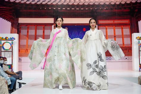 Hanbok Batik Fashion Show 2021 ONE EVENT
