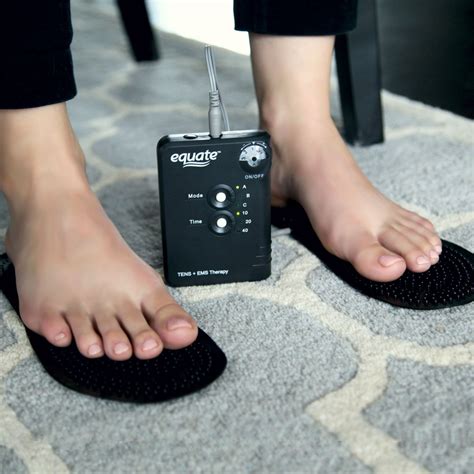 Electroestimulador Masajeador Tens Ems Terapia Pies Pads Env O Gratis