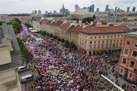 Precz z Zielonym Ładem Solidarność protestuje w Warszawie