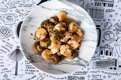 Camarones Con Champiñones Al Ajillo Bistro