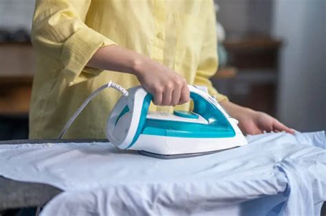 Como Desarrugar Ropa Muy Arrugada Sin Plancha Truco Simple Y Efectivo