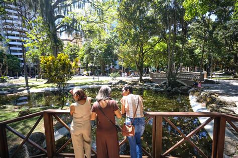 Praça Batista Campos é opção de lazer nas férias de julho REDEPARÁ