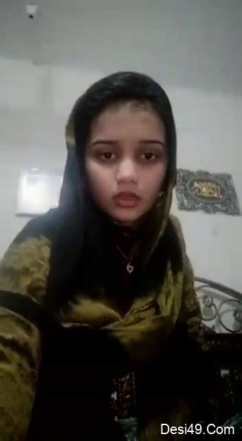 Very Beautiful Paki Girl Showing Boob Pussy Ass 04 Videos Must Watch Desi Amateur Hd