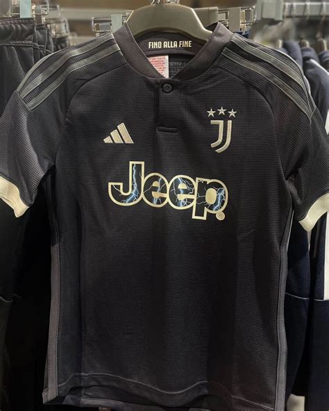 Juventus Le Prime Foto Della Terza Maglia 2023 24