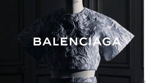 Balenciaga En El Punto De Mira Tras Campa A Con Ni Os