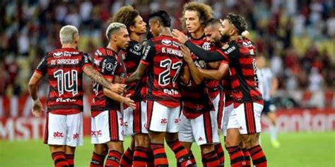 Flamengo define contratações pro lugar de R Caio e David Luiz