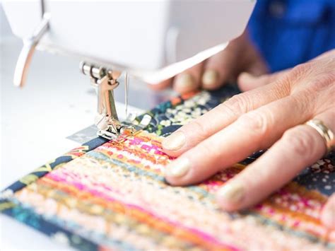 Learn How To Bind Quilts From Start To Finish Quilt Binding Quilt