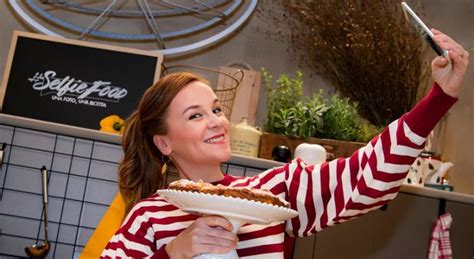 Selfie Food Sta Per Tornare Con Giorgia Di Sabatino Le Foto Dei Social