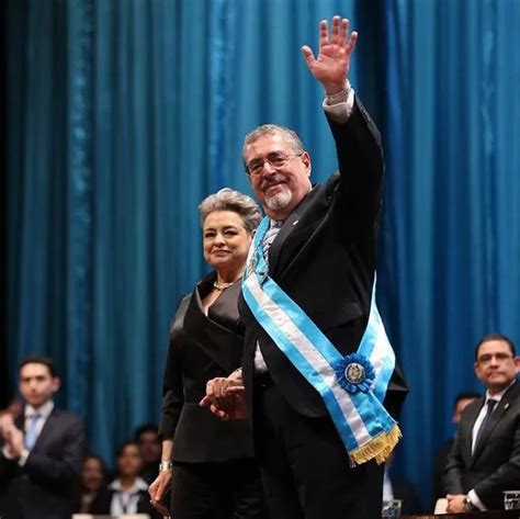 Quién es Lucrecia Peinado la primera dama de Guatemala que come hoy