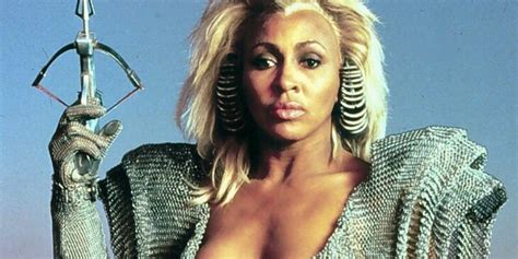 Tina Turner A Rainha Do Rock N Roll Morre Aos Anos