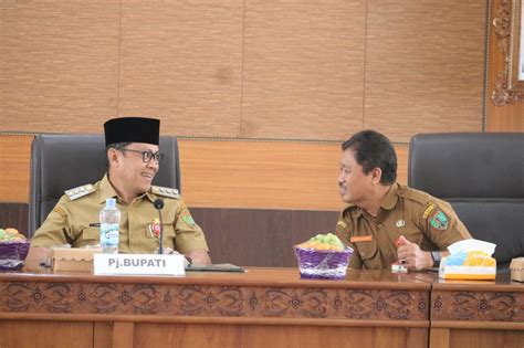 Pj Bupati Bartim Buka Rakor Penguatan Tim Koordinasi SPBE MMC Barito
