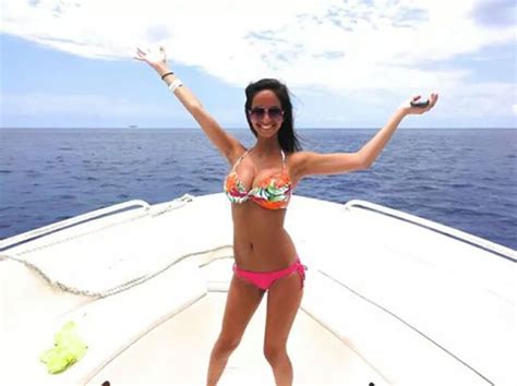 Girls In Bikinis Are A Hot Combination 46 Pics Izismile