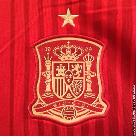 Escudo de la camiseta Selección Española de Fútbol y una estrella