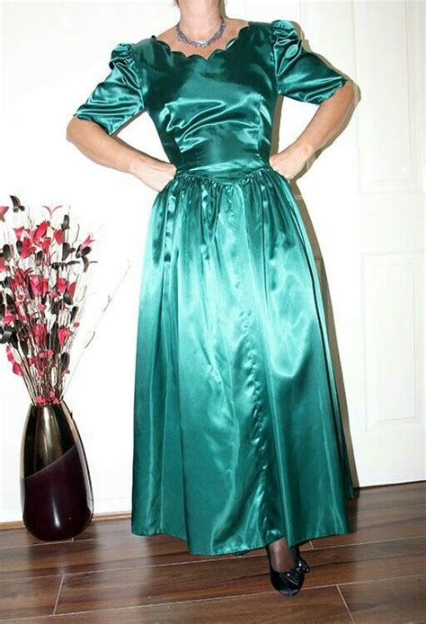 Pin By Le Baron On Satin Dress Satin Dresses Liquid Satin Dress Satin Dress Long