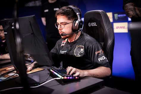 Furia E Liquid Em Rota De Colis O No Rmr Das Am Ricas