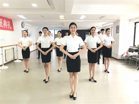 西安艺考空中乘务培训西安艺考空中乘务培训价格 西安百成星尚模特培训 教育宝