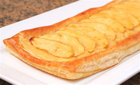 Tarta De Manzana Con Crema Y Hojaldre