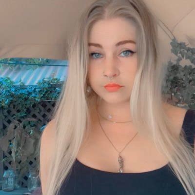Kayla Jade East 0 2 On Twitter Should I Slide Into His Dms And Ask