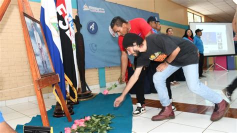 Conmemoran el día de la Dignidad Nacional en Centro Tecnológico