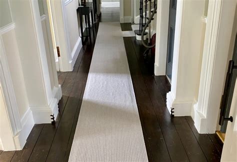 Roger Oates Runner Fulham Quartz Flooring Studio