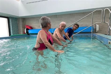 Ginnastica Dolce Per Anziani Benefici E Consigli Emeis