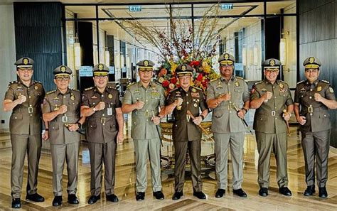 Pj Bupati Barito Timur Hadiri Upacara Gelar Pasukan HUT Ke 74 Satpol PP