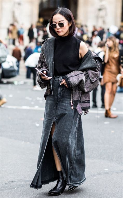 How To Style Denim Maxi Skirts In 2023 Skirt Trends Maxi Skirt Outfits Denim Fashion