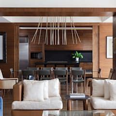 Casas Modernas De Area 17 Architecture Interiors Moderno Homify