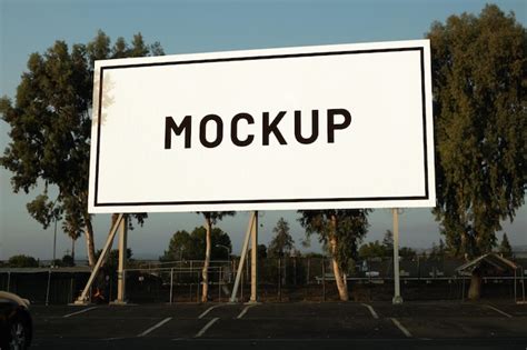 Premium Psd Urban Street Billboard Mockup