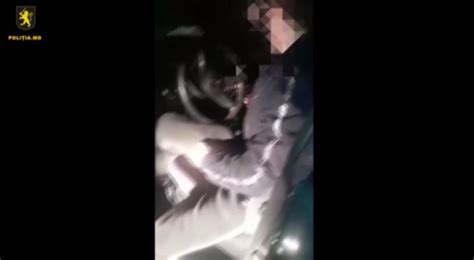 A Urcat Baut La Volan Si Fara Permis De Conducere Un Tanar Din