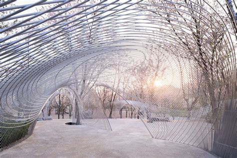 Egret Bay Art Museum S Boundless Theater Is A Cloud Of Woven Steel Mesh