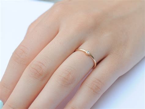 Solitär Ring 750 Gelbgold mit Brillant im höllwerk Shop bestellen