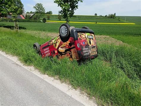 Poważny wypadek w powiecie krakowskim Jest wiele osób rannych duże