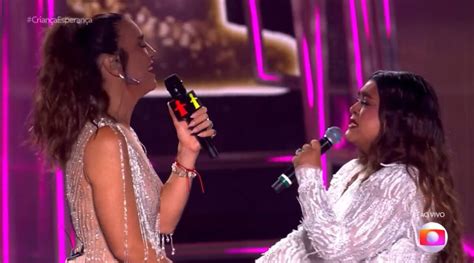 Preta Gil chora ao cantar Gal Costa no Criança Esperança e Ivete a