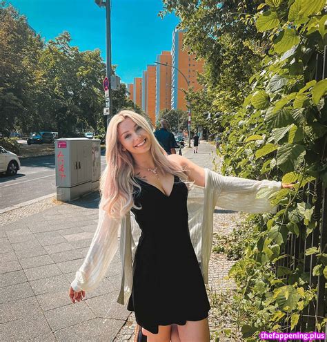 Jennyan Ijennyan Jen Nyan Xjennyan Nude Onlyfans Photo The