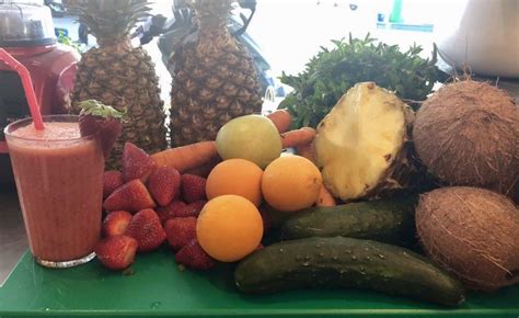 Zumo De Manzana Y Frutos Del Bosque