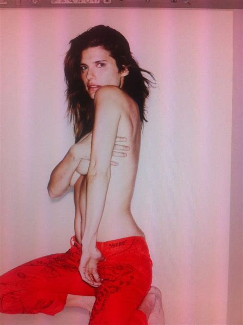 Lake Bell The Fappening Leaked 32 Photos The Fappening