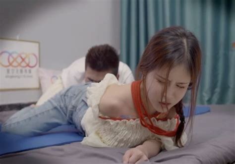 Anh trai lừa em gái uống thuốc kích dục rồi hiếp javgg sex