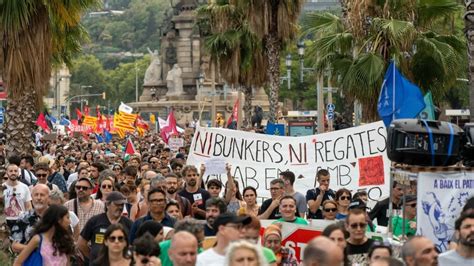Protestas Contra El Turismo Masivo En Barcelona Miles De Locales Se