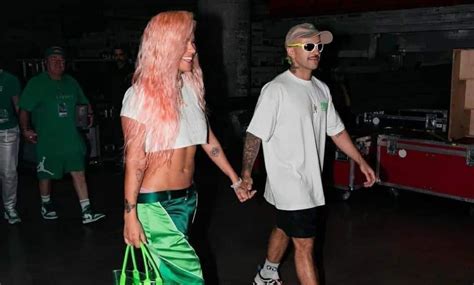 Karol G y Feid confirman su relación con estas fotografías Mia 937