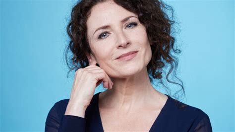 Photo Elsa Lunghini Et Aur Lien Cheval Sillonnent L Europe Dans Leur