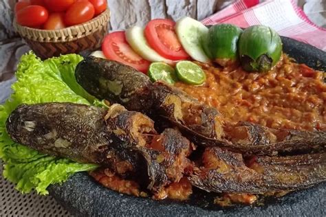 Resep Sambal Pecel Lele Khas Lamongan Rasanya Nikmat Pedas Menggoda