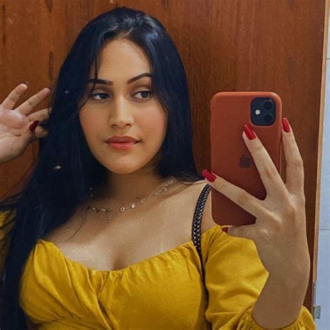 Maria Clara Longo Mariaclara Longo Threads Say More