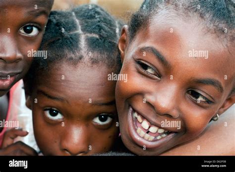 Jeunes Filles Malgaches Plage Banque De Photographies Et Dimages
