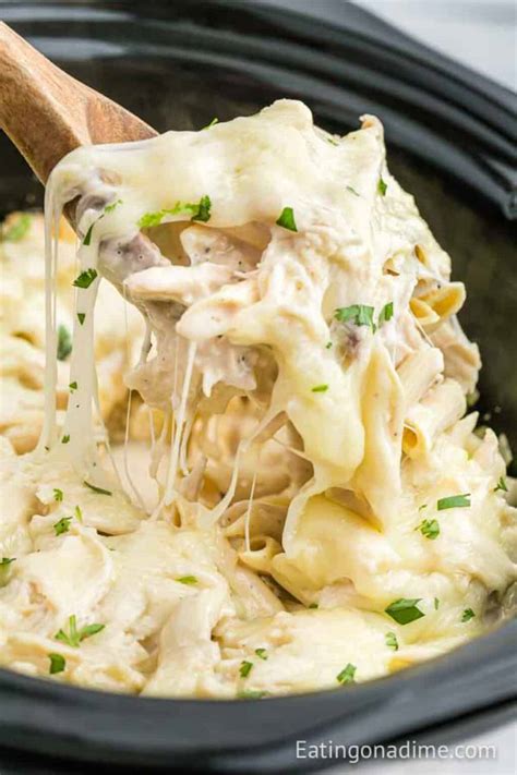 Crockpot Chicken Alfredo Casserole Recipe EASY With Jar Sauce