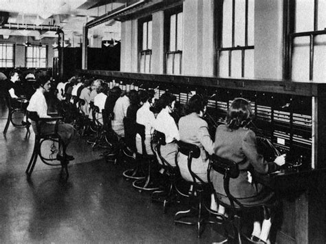 Historia de la Ingeniería en Sistemas Computacionales timeline