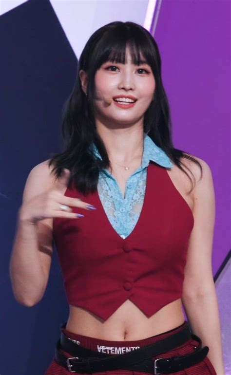 TWICE Talk That Talk Nayeon Jeongyeon Momo Sana Jihyo Mina Dahyun