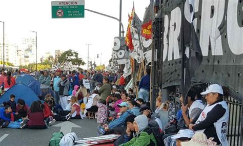 Día del Trabajador sin la CGT los movimientos sociales se vuelcan a